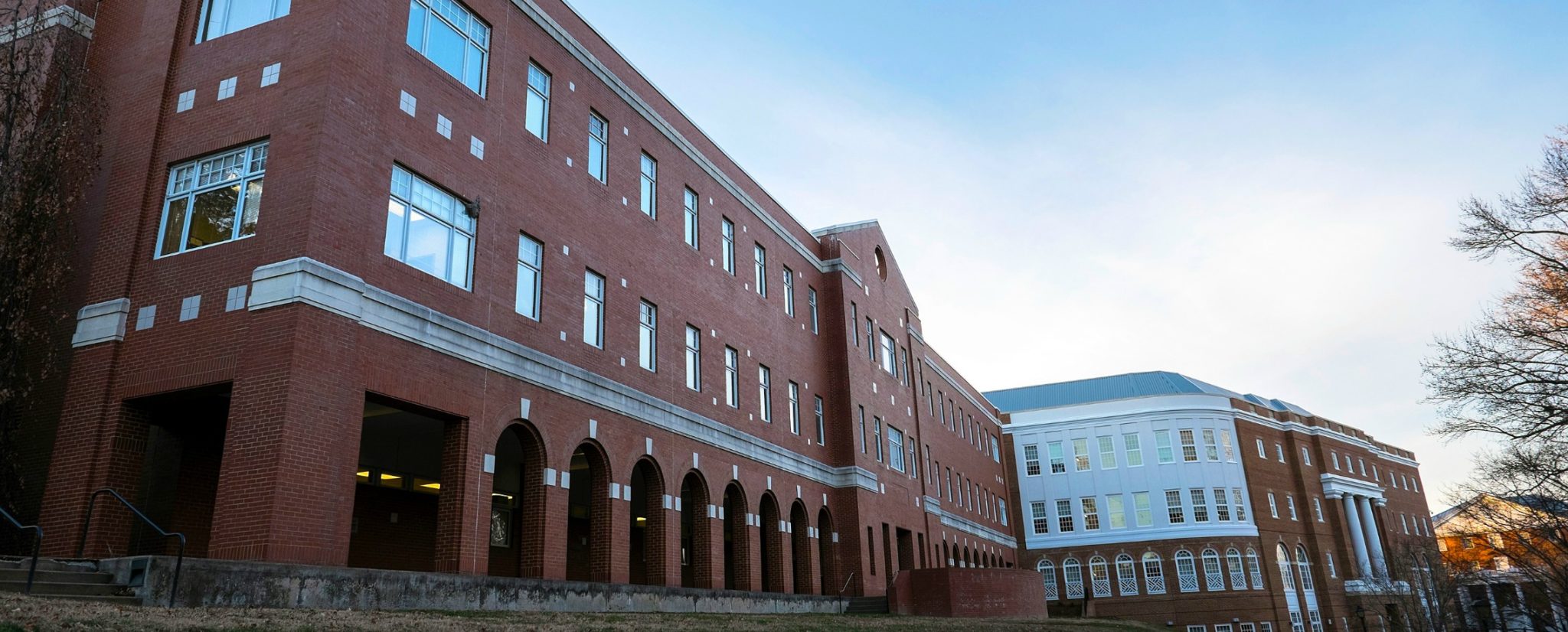 UMW library, for a virtual tour, January 8, 1015. (Photo by Norm Shafer ...