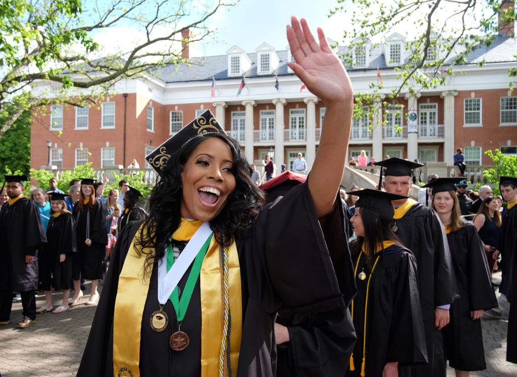 UMW Graduates Class of 2016 in 105th Commencement - News