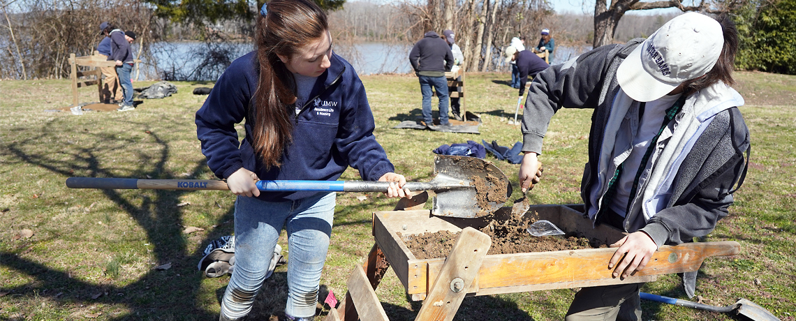Historic Preservation Students Dig Into Native American Past - News