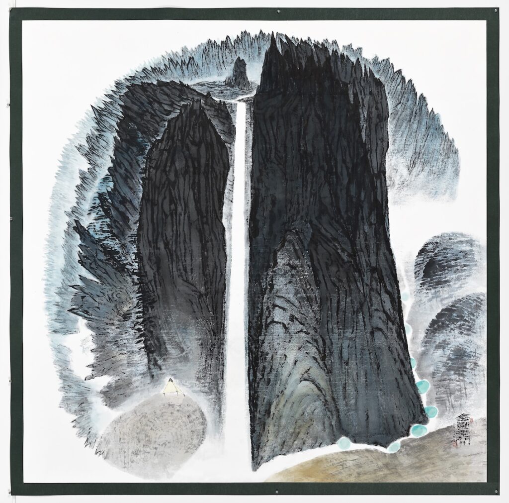 UMW Last Stop Before Park Dae Sung Collection Returns to Korea - News