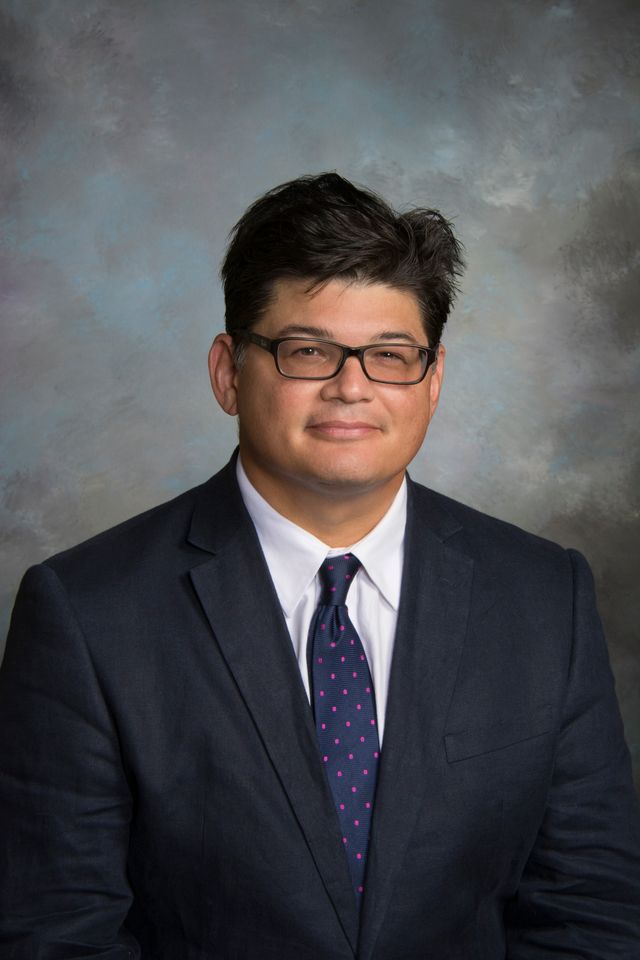 UMW Announces Faculty Awards, Honors Faculty Emeriti - News