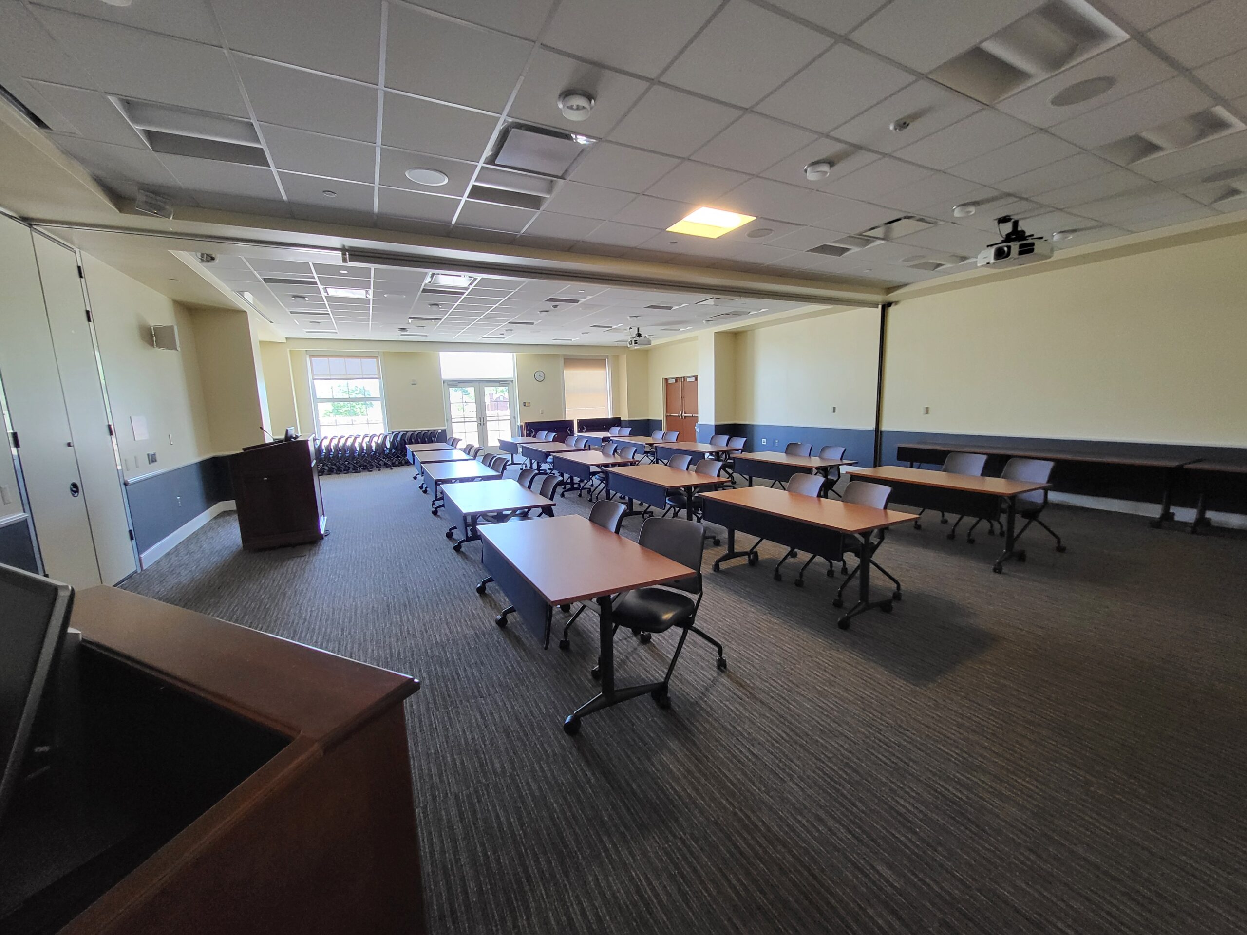 Colonnade tables pic for classes » University Center